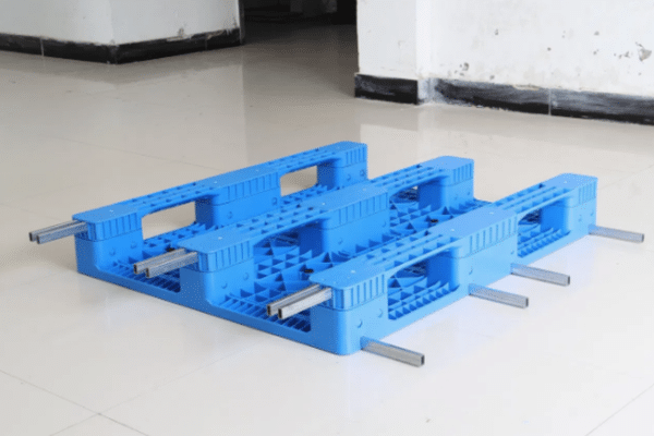 6-Runner Standard Pallet - Durable, Reliable, and Versatile